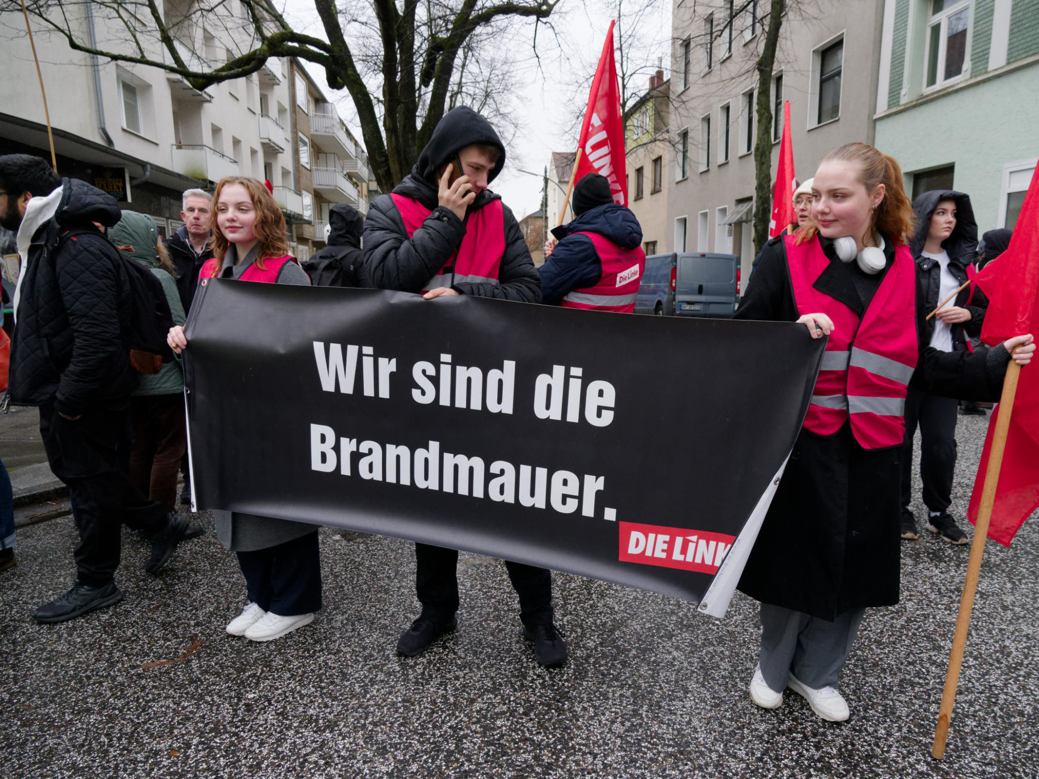 Wir sind die Brandmauer